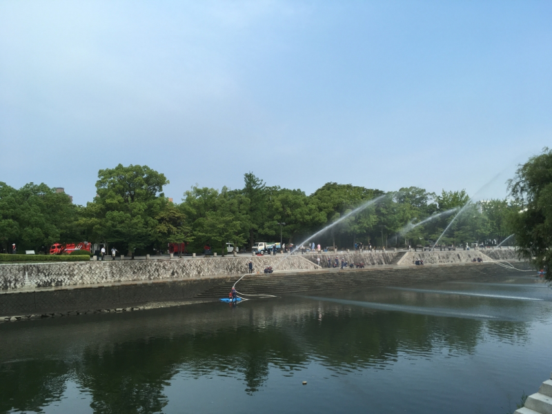 Hiroshima Peace Memorial Park clean up | Get Hiroshima